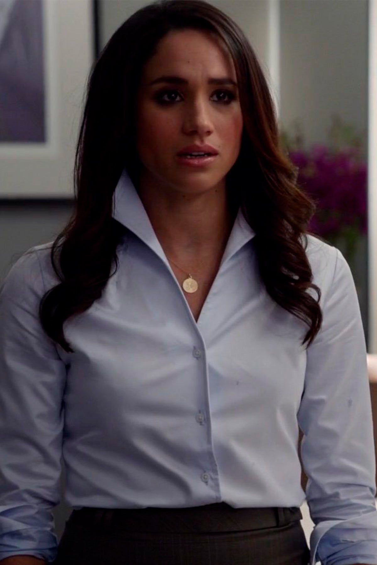 El traje a través de nuestras series favoritas de Netflix. – La Condesa